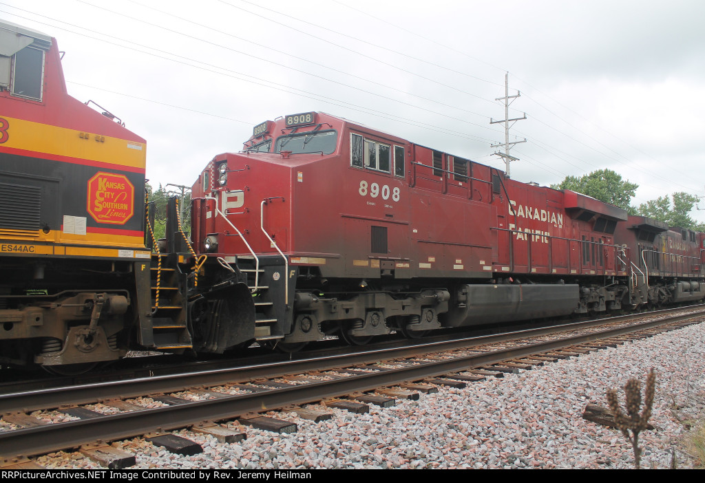 CP 8908 (3)